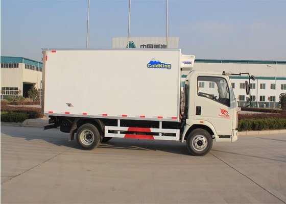 Euro 2 5 Ton Small Freezer Truck , 95km/H Max Speed Refrigerated Van Truck