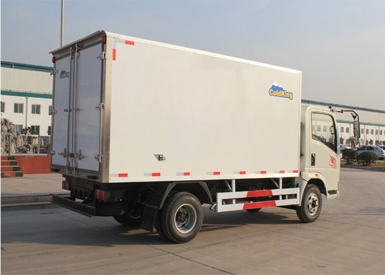 Euro 2 5 Ton Small Freezer Truck , 95km/H Max Speed Refrigerated Van Truck