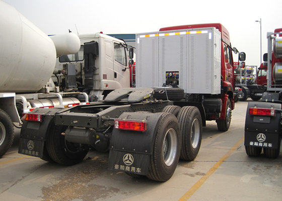 50 Ton Heavy Semi Truck Mover , CNG 371HP 3 Axle 6X4 Tractor Head Trucks