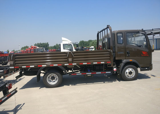 1880 Cab Small Cargo Truck , 5995×2150×2450mm 4x2 HOWO Light Truck RHD Steering