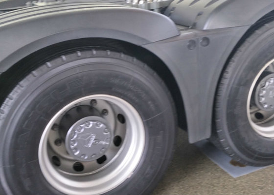 Professional 6x4 Prime Mover Truck Left Hand Drive Type Manual Transmission
