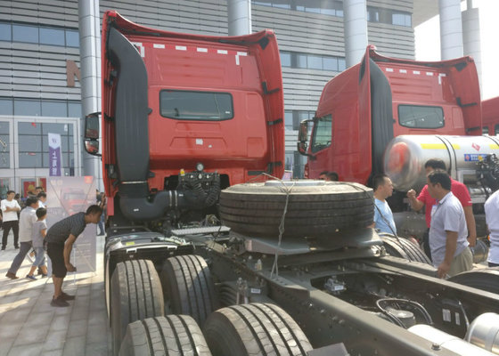 80R22.5 del camión 30 - 40 del motor 290HP de la tonelada de la carga de la mano izquierda neumático de la impulsión