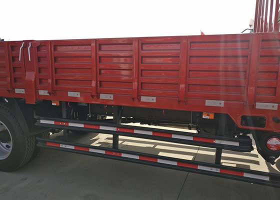 6 Wheels HOWO Light Cargo Truck 10 Ton Loading Capacity Yunnei 115HP Engine