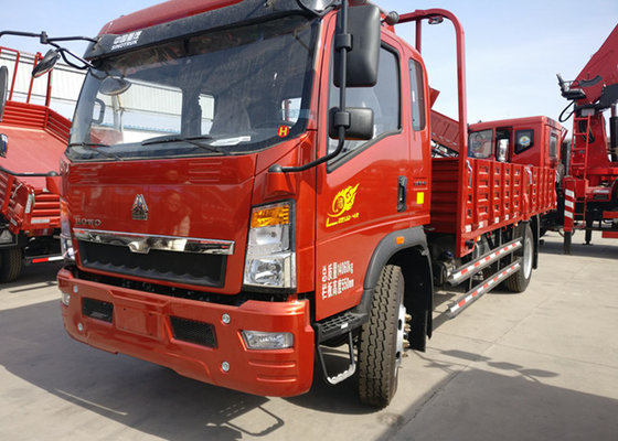 Red 6 Wheels HOWO Lightweight Truck Made Of High Strength Steel 115HP