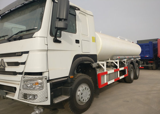 Neumático blanco del poder de caballo del camión RHD 266HP del transporte del agua del acero inoxidable 80R22.5