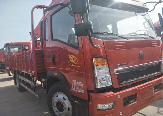 6 Wheels Sinotruk Howo Light Duty Trucks 10 Ton Zz1087d3814c180