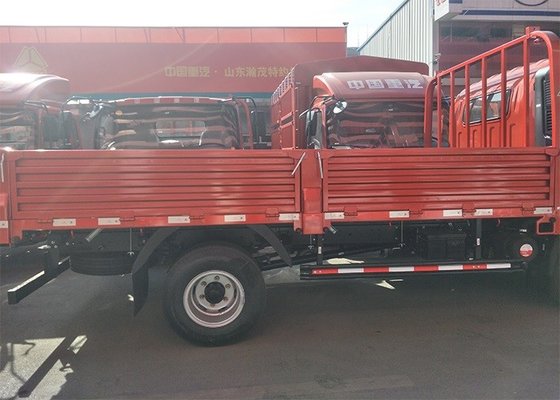 4×2  Sinotruk Howo Truck With 85HP Engine lhd/rhd 6.50R 16 Tyre