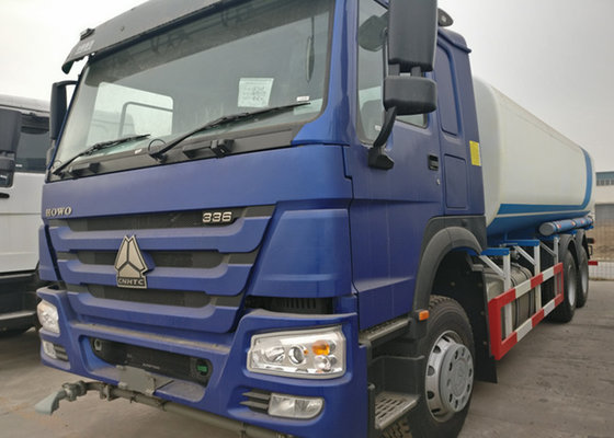 10 Wheels Heavy Duty HOWO Water Tanker Truck RHD WD615.62 266HP