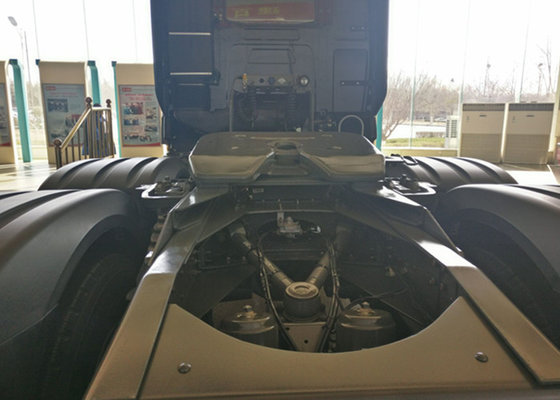 70 Ton Sinotruk HOWO A7 Howo Tractor Truck 420HP Engine Single Sleeper