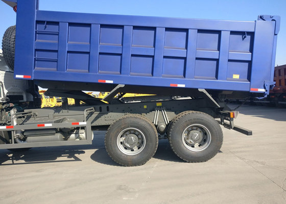 Camions commerciaux lourds de 40 tonnes blancs et prince d'or bleu de Sinotruk