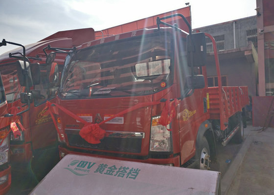 2T camion léger avant de l'axe SINOTRUK HOWO, camion- de 8 tonnes RHD 4X2 116HP