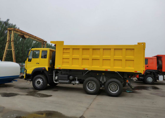 SINOTRUK HOWO 8x4 Dump Truck , 50 Ton Dump Truck With12.00r20  Tyres