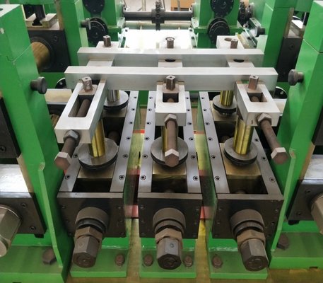 High quality ERW seamless steel pipe production line with 377mm diameter