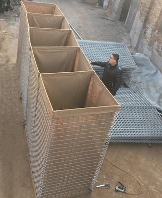 military sand wall hesco barriers for sale/welded gabion Hesco bastion