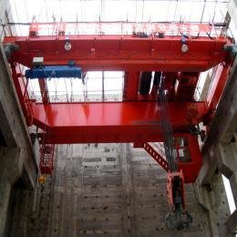China QD Type heavy load overhead crane pallets lifting Casting crane supplier