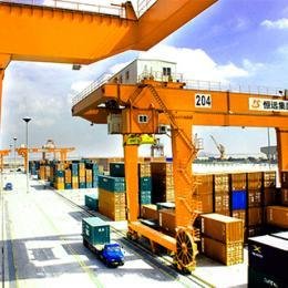 RMG Type Mobile Container Spreader Gantry Crane with Best Price Supplier supplier