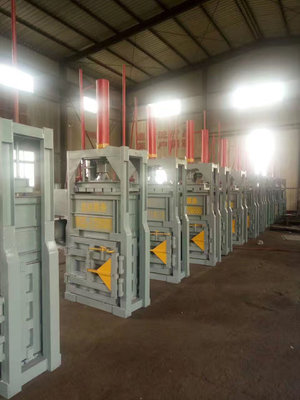 Manual Operate Vertical Type Waste Cotton Baler Machine from HFBALER supplier