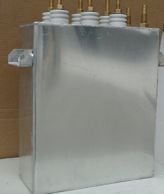 Surface Mount High Power Shunt Capacitor / Large Resistance Water-Cooled Capacitor