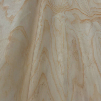 Sliced Cut Natural Wood Veneer Radiata Pine Type 4'*8' / 4'*6' High Durability