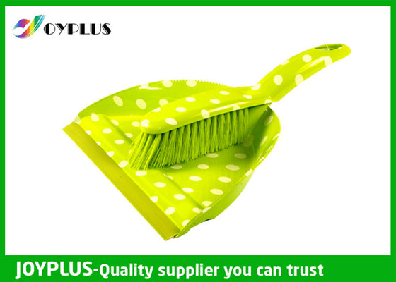 China Fashionable Outdoor Dustpan And Brush , Broom Dustpan Combo Easy Operation supplier