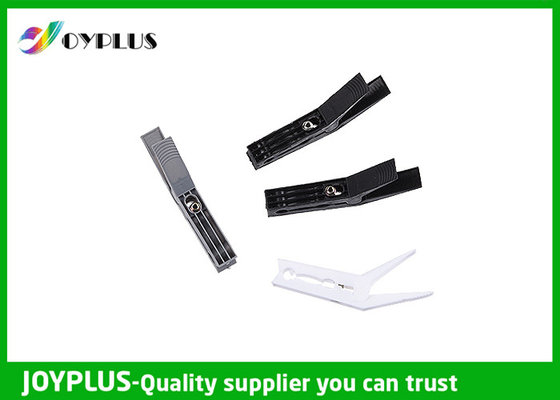 China Customized Color Plastic Clothes Pegs Decorative Clothes Pins Light Weight HPG083 supplier