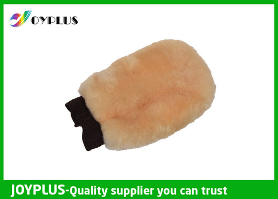 China AD0740 Lambswool Car Wash Mitt , Professional Car Cleaning Microfiber Cloth supplier