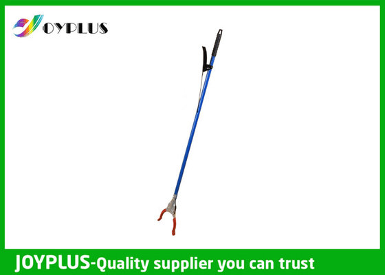 China Light Weight Garbage Picker Tool , Litter Pick Up And Reaching Tool supplier
