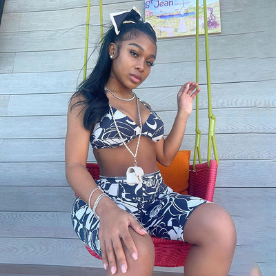 Summer New Arrivals Wholesale Custom Sexy Printing Womens Beachwear 2 Piece  Halter Bra  and short trousers swimsuit
