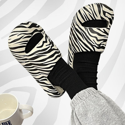 New design Summer Cute Pattern Light Weight Anti-slip For Indoor couple flat men Slippers eva sandals women