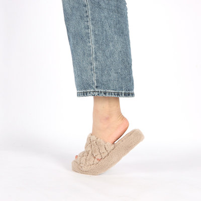 2021 house shoes women fluffy Faux Fur Slipper fashion solid color Furry Ladies Plush flat sole Open Toe slipper