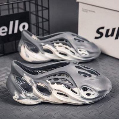 Coconut hole slippers fashion camouflage men casual sports shoes non-slip large size summer sandals women