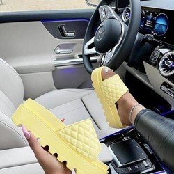 Comfortable and stylish New women thick sole non-slip beautiful casual shoes solid color large size ladies slippers high sandals
