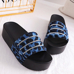 New Design slippers summer Women thick sole non-slip leopard grain shining diamond slides sandals wholesale