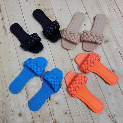 2022 new design Sponge woven slippers summer wholesale women flat beach sandals for girls outdoor casual shoes