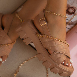 Factory supply outdoor Flat sandals Women 2022 fashion trend chain decoration thick sole non-slip slippers