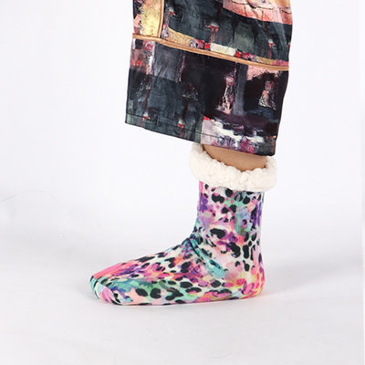 new custom Women holiday winter warm thick floor stocking house indoor slipper socks with fluffy fur non skid socks