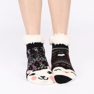 Wholesale High Quality Low Moq women Home Indoor Thermal Winter Warm Slipper Fluffy Fuzzy Cozy Christmas Sock