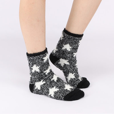 2021 new Winter Super Soft Warm Cozy Fuzzy Socks Premium Thermal medium length Slippers Socks non skid fashion socks