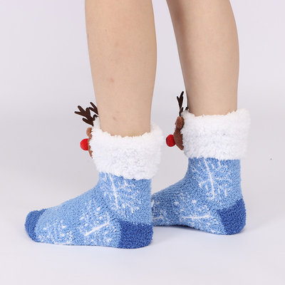 Wholesale cute girls non-slip thickening cartoon animal medium length tube socks christmas Soft Fluffy Winter sherpa socks