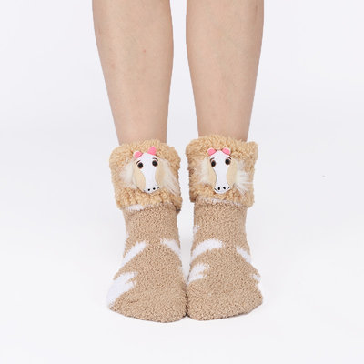 Wholesale cute girls non-slip thickening cartoon animal medium length tube socks christmas Soft Fluffy Winter sherpa socks