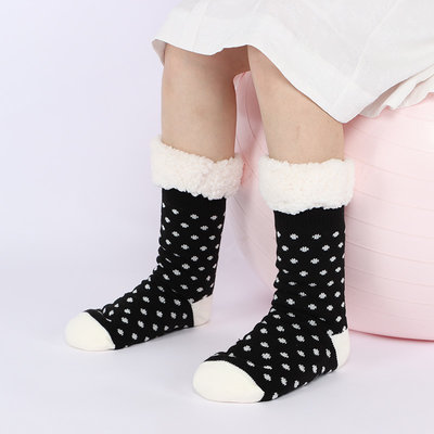 new custom ladies Comfortable Thick Winter slipper Socks Women Indoor With Dots Design Home indoor fashion Socks