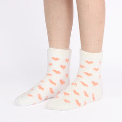 Wholesale girls cute pink heart cosy socks soft fluffy slipper socks women white fuzzy house indoor floor socks