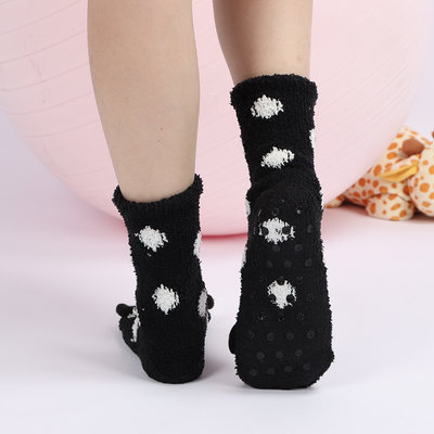 Girls Cute animal Pattern Warm Winter designer socks Super Soft Cozy Fuzzy Fluffy Fleece Lined Slipper Socks with Grippers