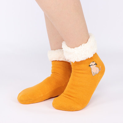 Hot Sale Popular kid Cartoon Anti Slip Home Slippers Socks for Children Warm Winter Sherpa Socks thick Knitted Indoor floor sock