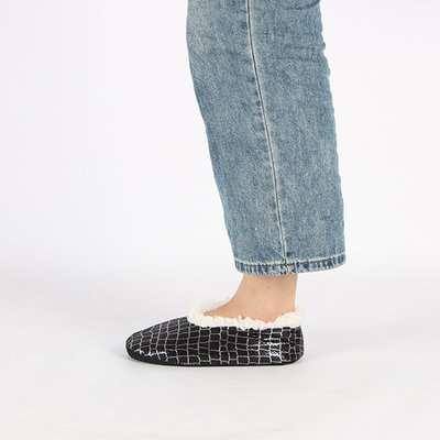 Adult cotton velvet Socks Fuzzy Soft Comfortable Women Winter Slipper Warm ladies slipper Socks With High Quality