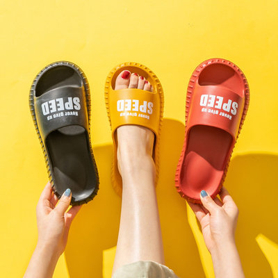Best selling new style custom couple sandals summer household soft-soled non-slip wear-resistant bath slippers
