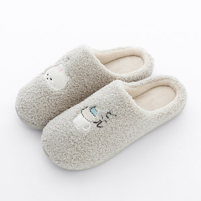 Winter wholesale soft plush and anti-slip house slippers 2021 new fashion cute couple keep warm women shoes