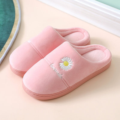 2021 hot sale product warm bedroom shoes winter indoor non-slip home couple leisure slippers ladies wholesale