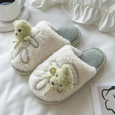 Wholesale 2021 winter new female cute Cartoon plush bear indoor home shoes keep warm soft couple slippers