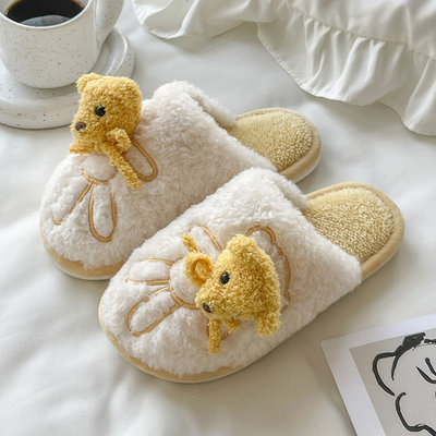 Wholesale 2021 winter new female cute Cartoon plush bear indoor home shoes keep warm soft couple slippers